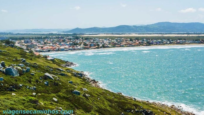 Imbituba SC: 10 praias e pontos turísticos - Viagens e Caminhos