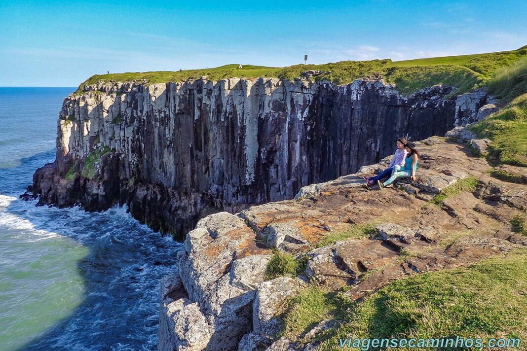 Torres RS: 16 praias e pontos turísticos - Viagens e Caminhos