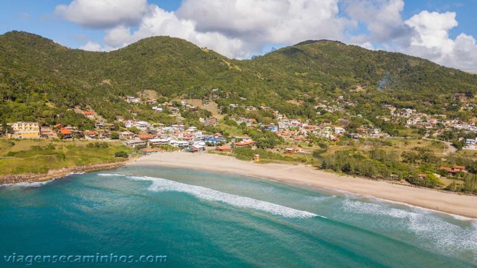 O que fazer em Garopaba SC: Praias e pontos turísticos - Viagens e Caminhos
