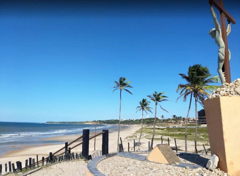 Praia da Lagoinha - Ceará - Viagens e Caminhos