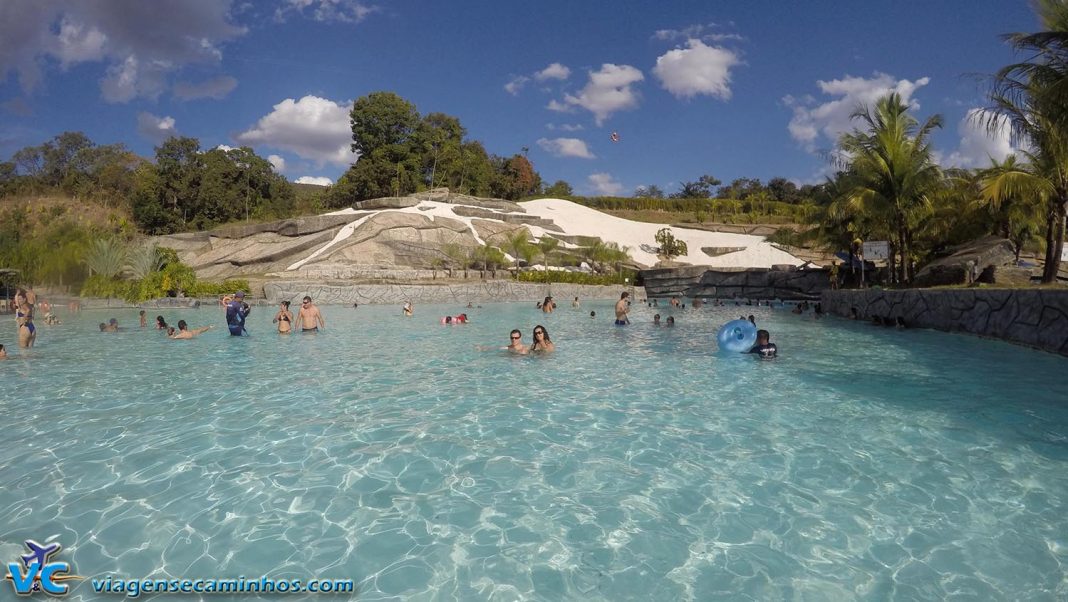 Rio Quente - Maior rio de água quente do mundo - Viagens e Caminhos