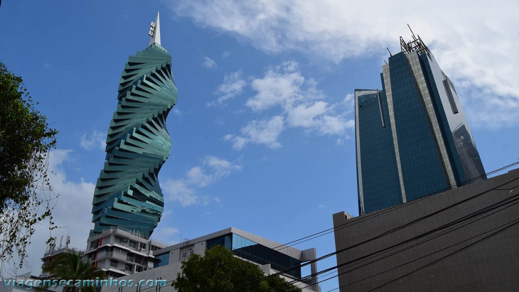 Os 10 prédios mais altos do Panamá - Viagens e Caminhos