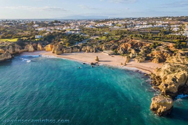 O que fazer em Albufeira: 28 praias, dicas e atrações - Viagens e Caminhos