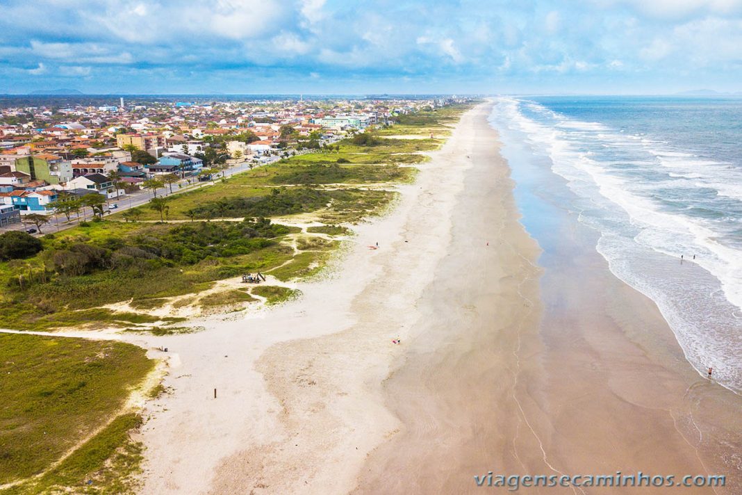 Praia de Pontal do Paraná: Dicas e atrações - Viagens e Caminhos