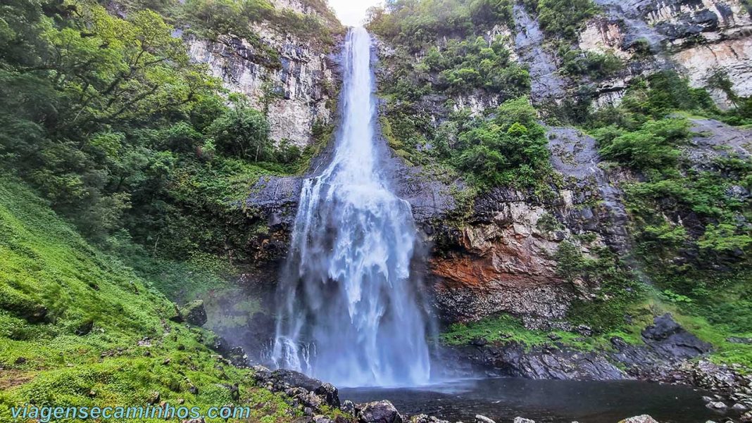 Cascata da Pedra Branca - Três Forquilhas RS - Viagens e Caminhos