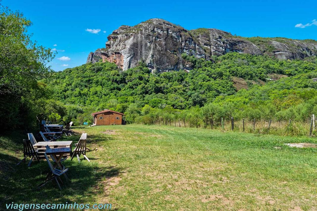 Pedra do Segredo - Caçapava do Sul - Viagens e Caminhos