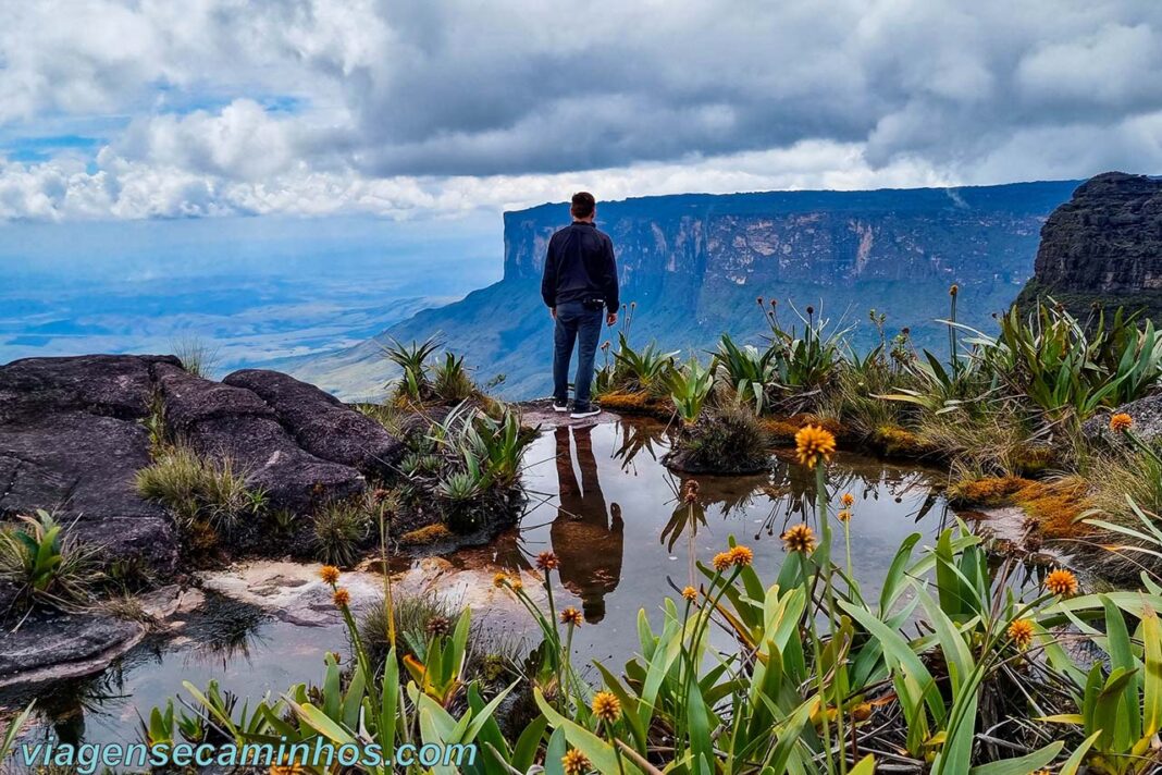 Monte Roraima: Tudo sobre o trekking e preparação - Viagens e Caminhos