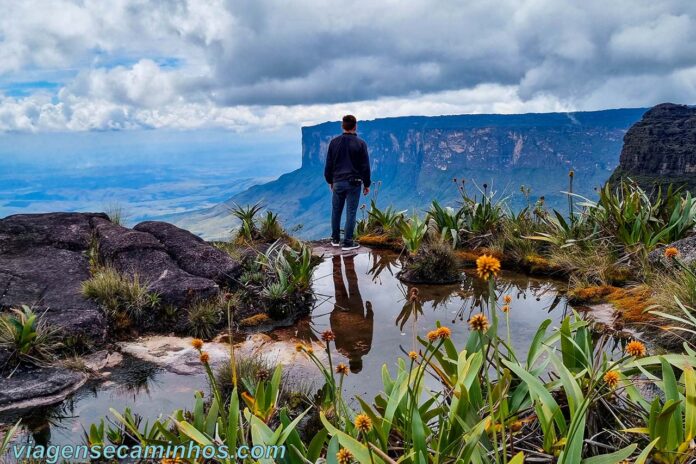 Monte Roraima: Tudo sobre o trekking e preparação - Viagens e Caminhos