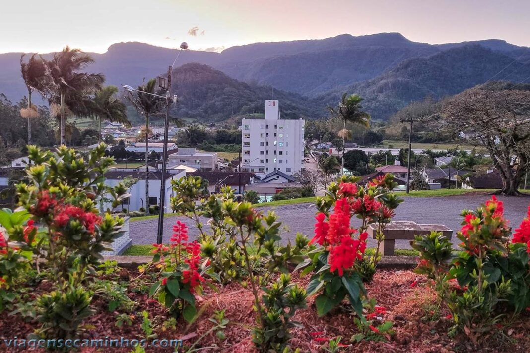 O que fazer em Rodeio SC: Pontos turísticos e dicas - Viagens e Caminhos