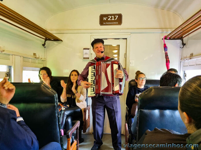 Maria Fumaça Trem do Vinho: Bento Gonçalves, Garibaldi, Carlos Barbosa ...