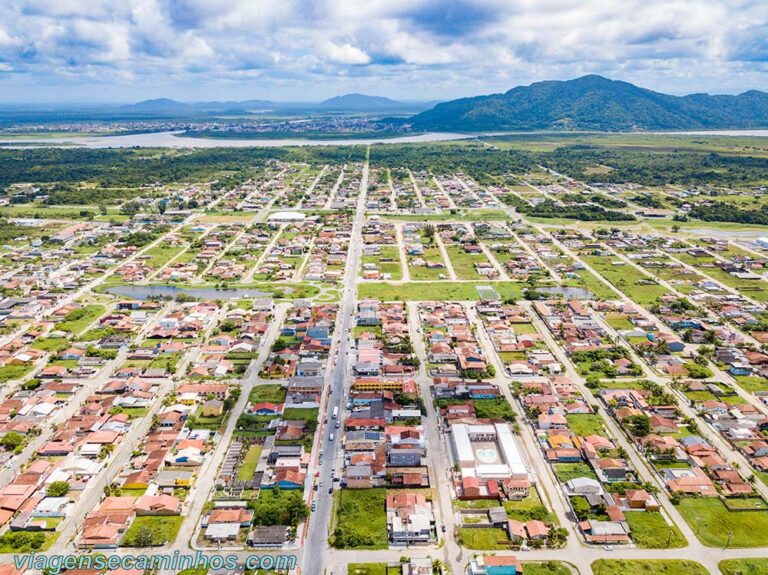 Ilha Comprida SP: Onde fica e o que fazer no destino - Viagens e Caminhos